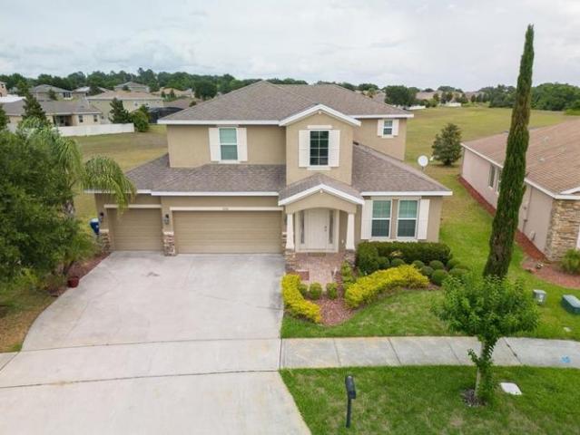 622 Neptune Dr, Groveland, FL 34736