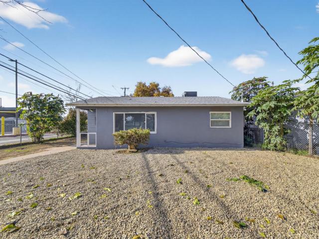 622 S 11th St, Fresno, CA 93702 | MLS #641273 | Compass