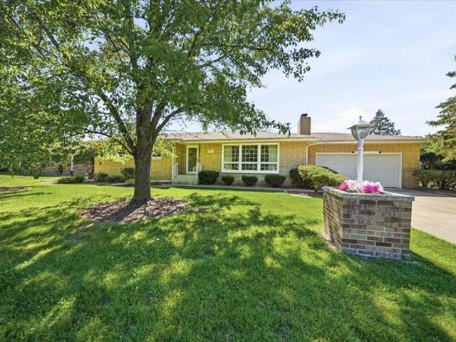 622 S Ash St, Hobart, IN 46342