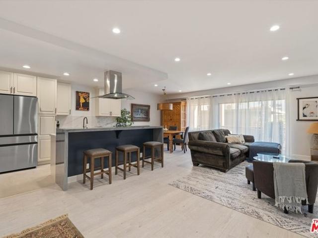 622 S Barrington Ave Apt 206, Los Angeles, CA 90049
