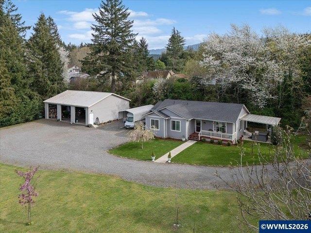 622 SE 4th Ave, Mill City, OR 97360