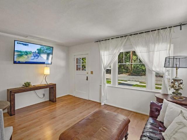 622 Palo Alto Avenue