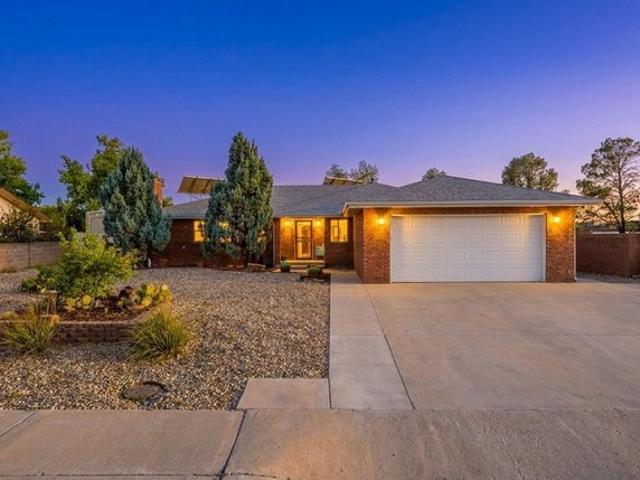622 Palmer Ln, Rio Communities, NM 87002