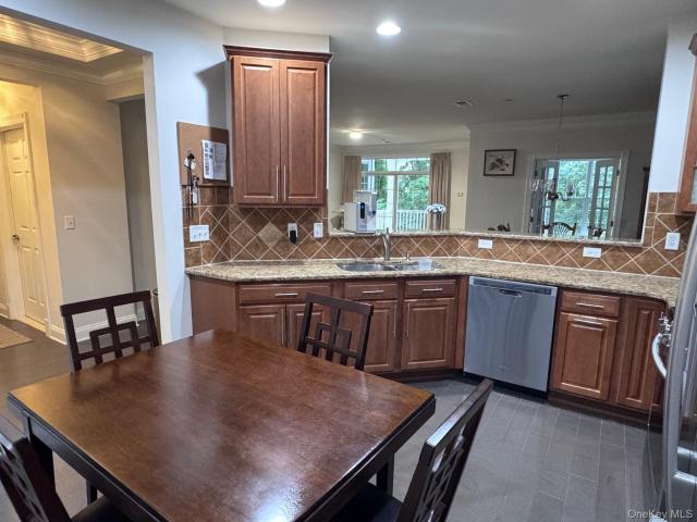 622 Regency Drive