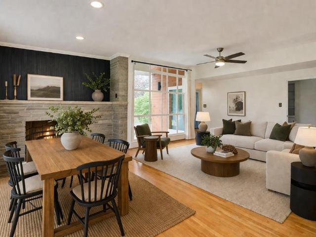622 W Main St