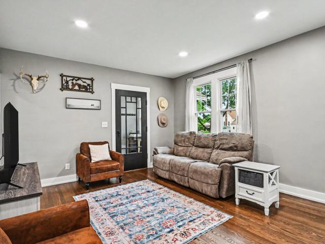 622 Woodward Street