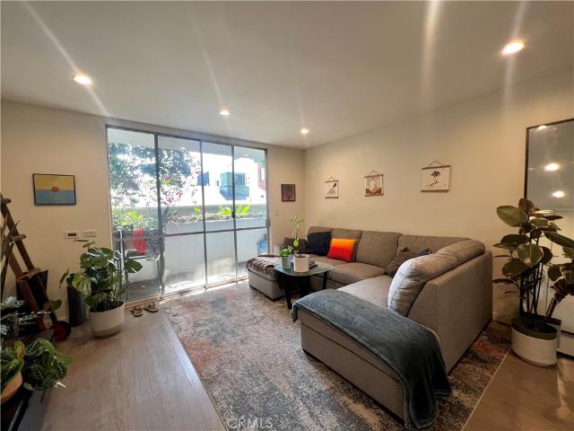 622 Westmount Dr C
