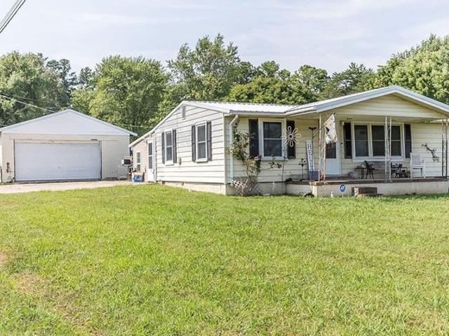 622 Vass Ln, Hopkinsville, KY 42240