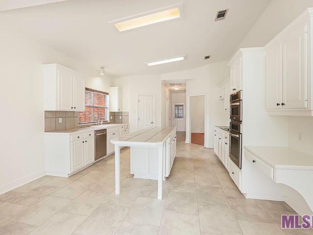 6234 Krista Ln, Baton Rouge, LA 70808 | MLS #BR2026013
