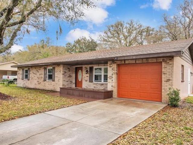 6234 Sweetwater Dr E, Lakeland, FL 33811