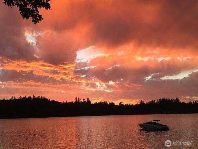 6235 Swayne Dr NE, Olympia, WA 98516