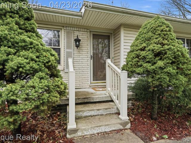 6236 McKenzie Drive