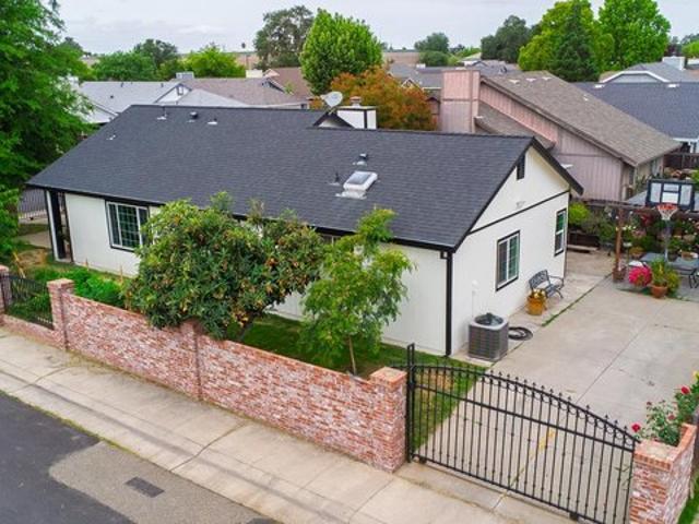 6236 Riverbelle Ct, Rio Linda, CA 95673
