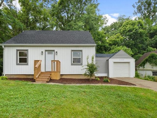 6236 Stewart Rd, Silverton, OH 45227