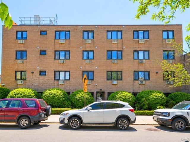 6236 59th Dr Apt B2, Maspeth, NY 11378
