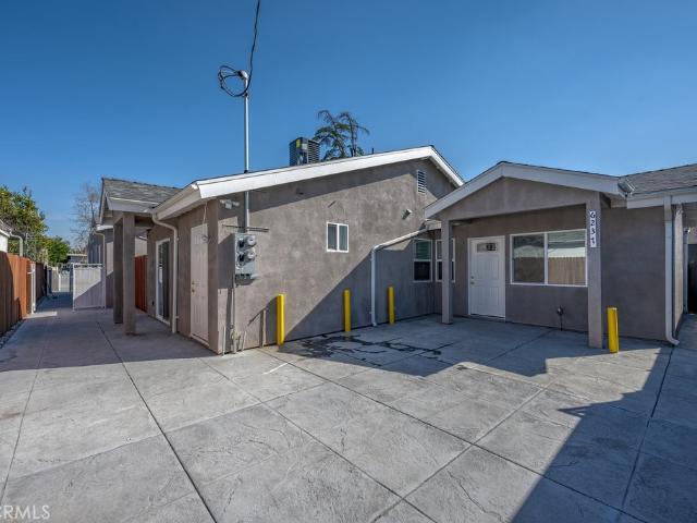 6237 Agnes Avenue