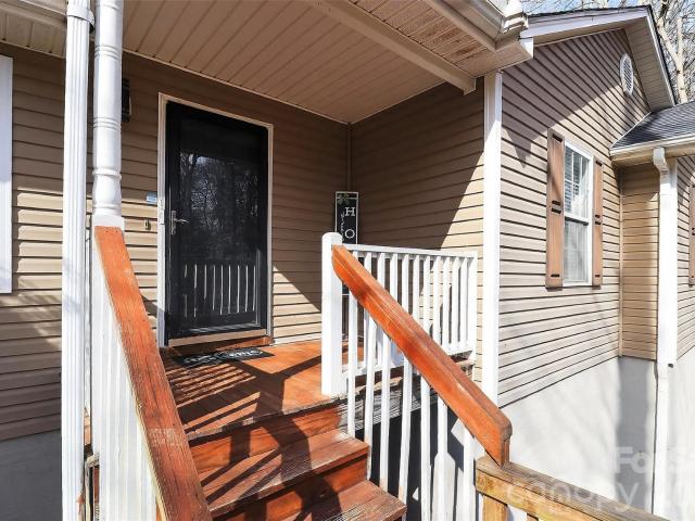 6238 King George Dr, Charlotte, NC