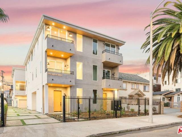 6239 Banner Ave Unit 1 2, Los Angeles, CA 90038