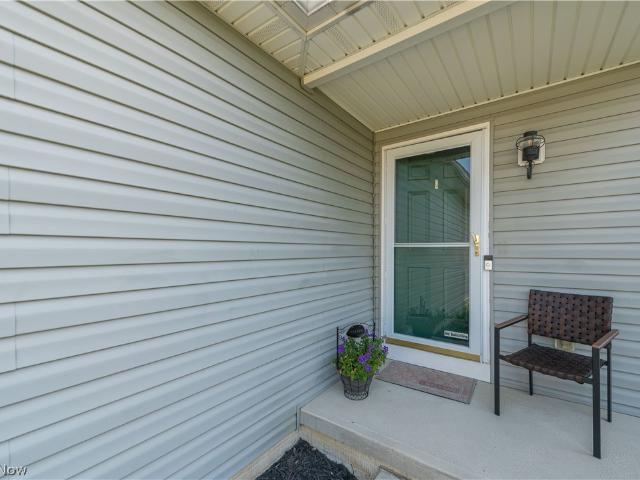 6239 Greenview Trail
