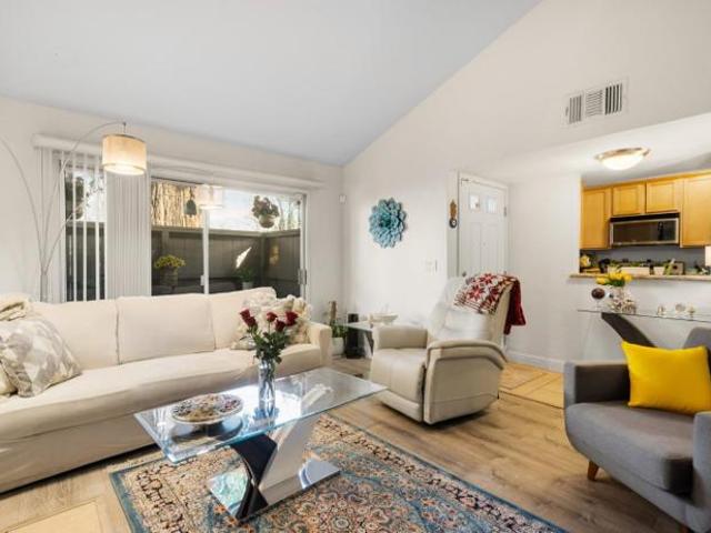 6239 Riverside Blvd #1, Sacramento, CA 95831