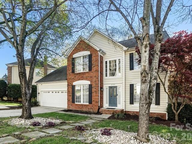 6239 Skyline Dr, Charlotte, NC 28269