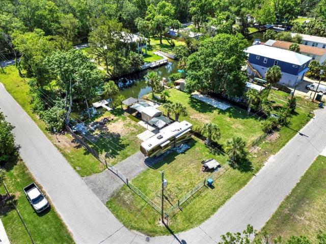6230 Island Dr, Weeki Wachee, FL 34607 | MLS #W7875