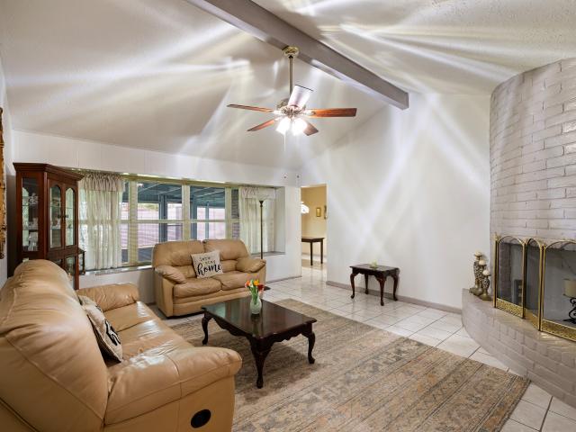 6230 Knollwest Dr, Houston, TX 77072 | MLS #70683
