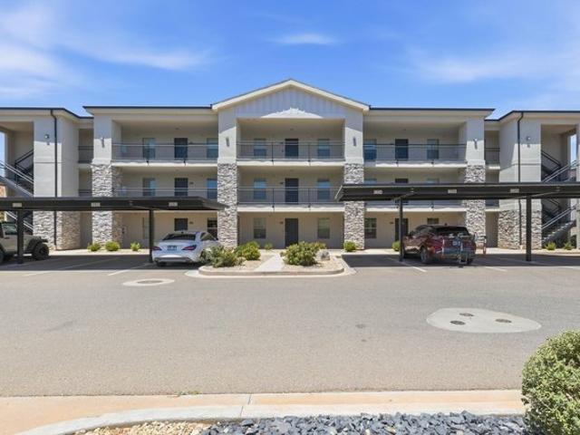 6230 Winding Way Unit G203, Hurricane, UT 84737