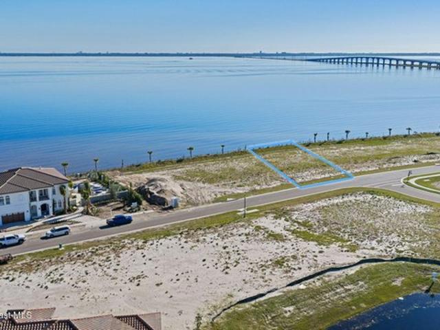 6231 Constellation Dr, Titusville, FL 32780