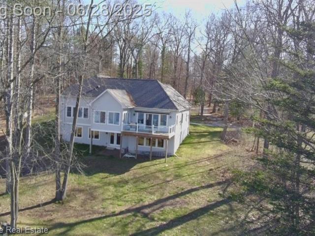 6233 MACK Road