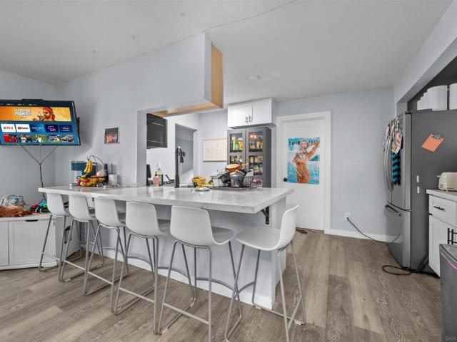 6233 Mary Lane Dr