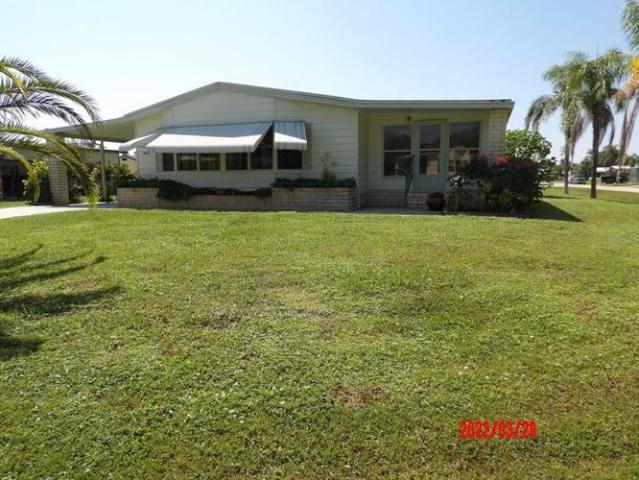 6233 Falcon Dr, Englewood, FL 34224