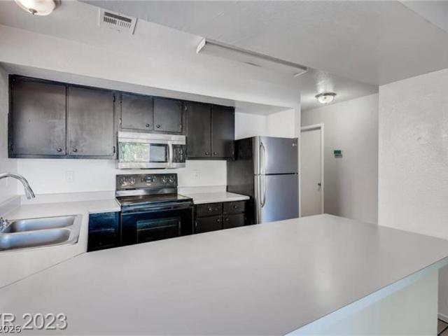 6233 Ilanos Lane