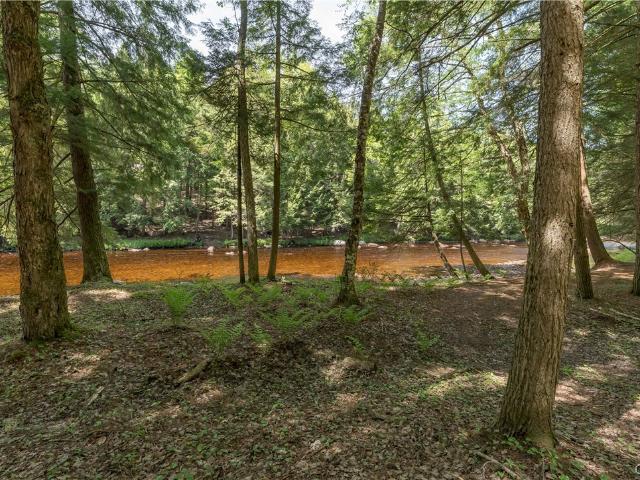 6233 Independence Lane