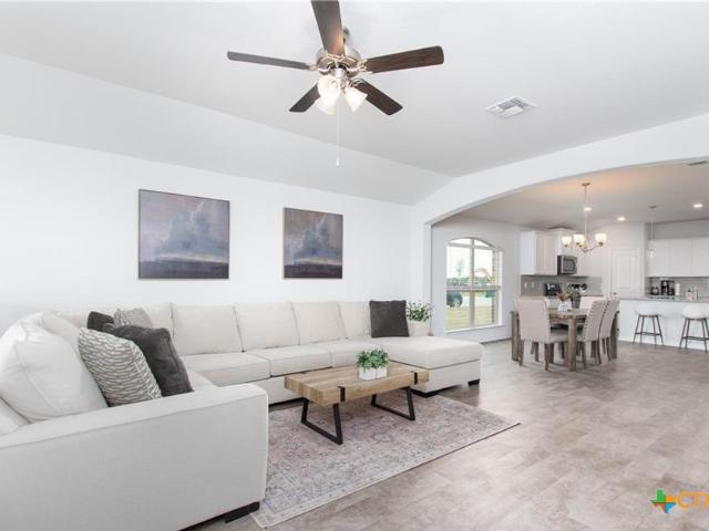 6233 Lavaca Drive
