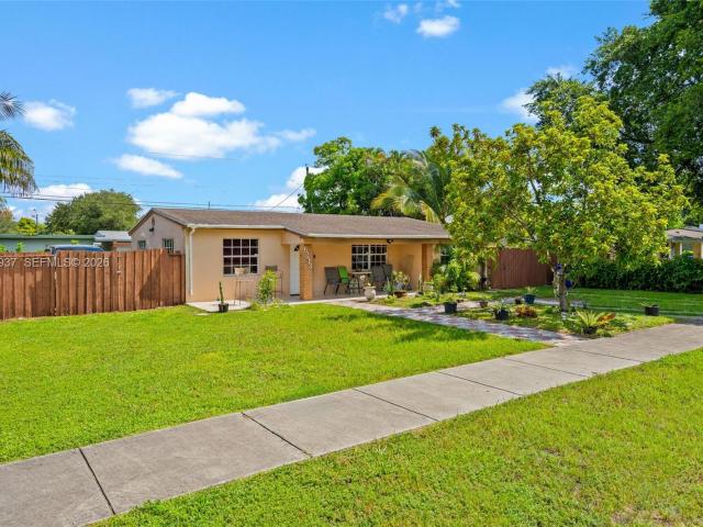 6233 Rodman St, Hollywood, FL 33023 | MLS #A11963 | Compass