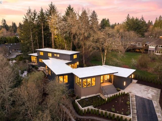 6233 SW Hamilton Way, Portland, OR 97221