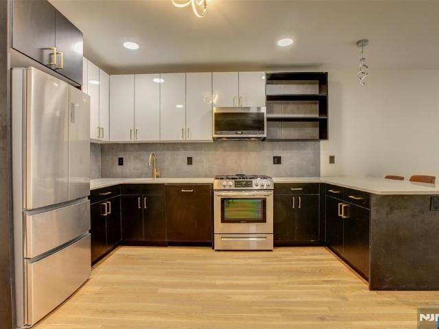 623 38th Street
