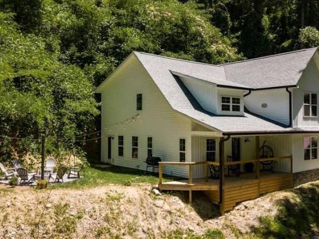 623 Beartrail Ln