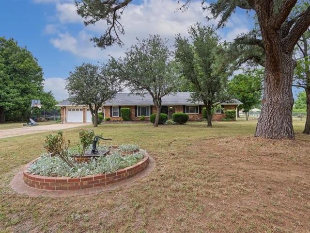 623 Greenbriar Ave, Edmond, OK 73034