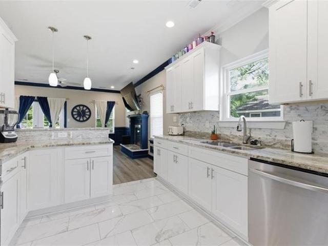 623 Greenlawn Ave, Hampton, VA 23661