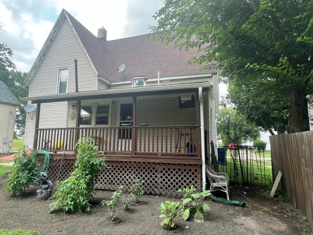 623 E 3rd Street