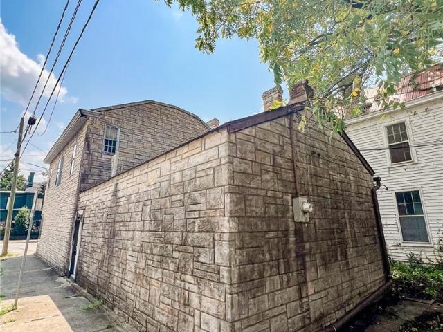 623 E Spring Street