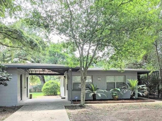 623 Edgecliff Dr, Pensacola, FL 32506