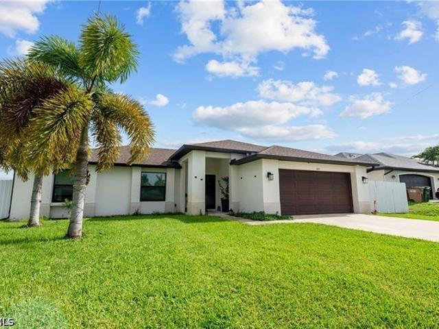 623 SE 3rd St, Cape Coral, FL 33990