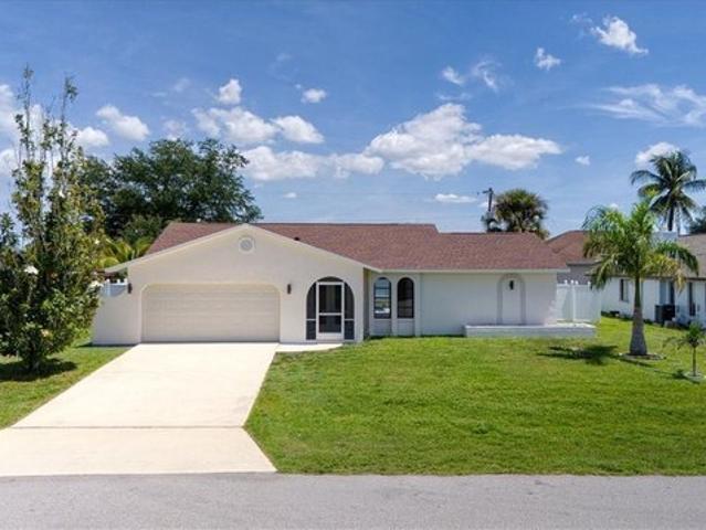 623 SE 31st Ln, Cape Coral, FL 33904