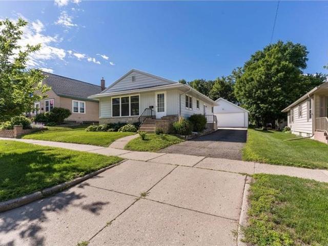 623 Spruce St, Fergus Falls, MN 56537