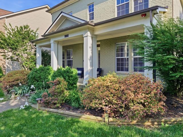 623 Streamside Ln