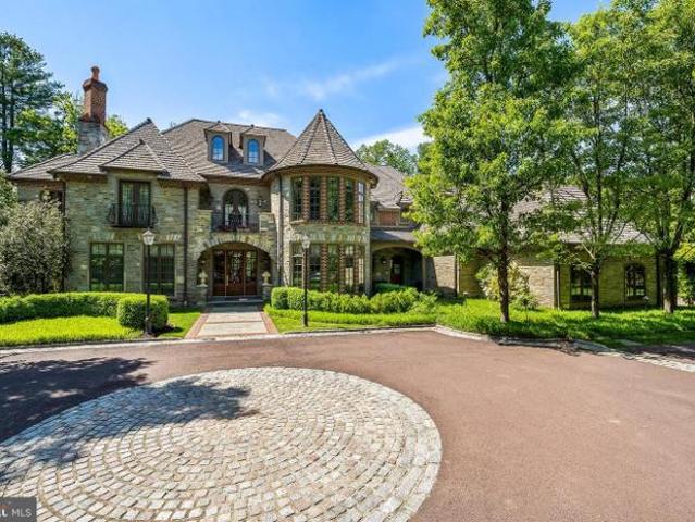 623 Rose Ln, Bryn Mawr, PA 19010