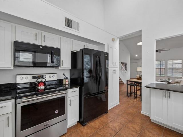 623 Rancho Cir, Irving, TX 75063 | MLS #21255
